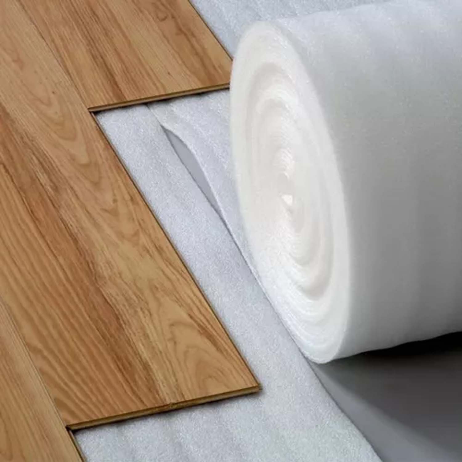 Manta Piso Laminado: Como Escolher e Instalar Sem Erro